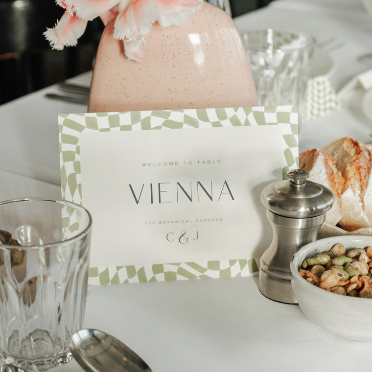 Wedding table names versus wedding table numbers | Papier